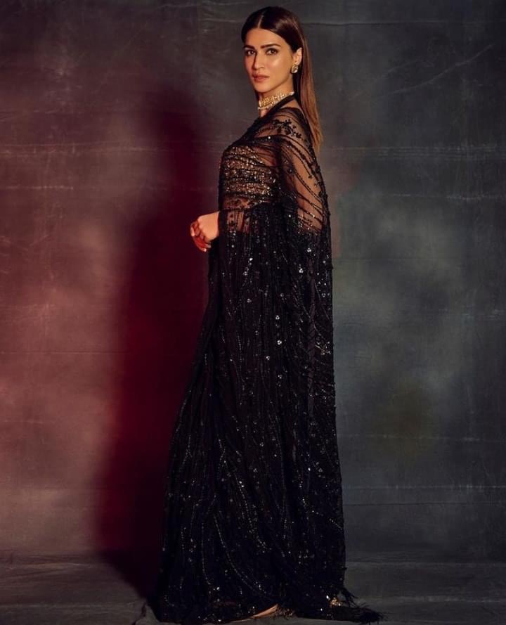 Kriti Sanon Looks Alluring As She Slays In Black Sari Bollywood Juncture